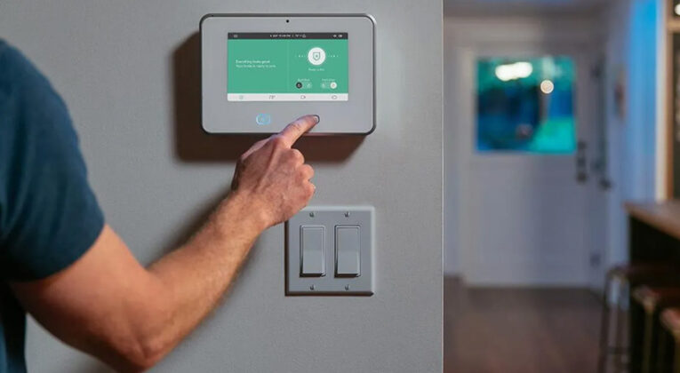 Comparing Cloud Solutions: The Best Platforms for Smart Home Surveillance | Vedosoft